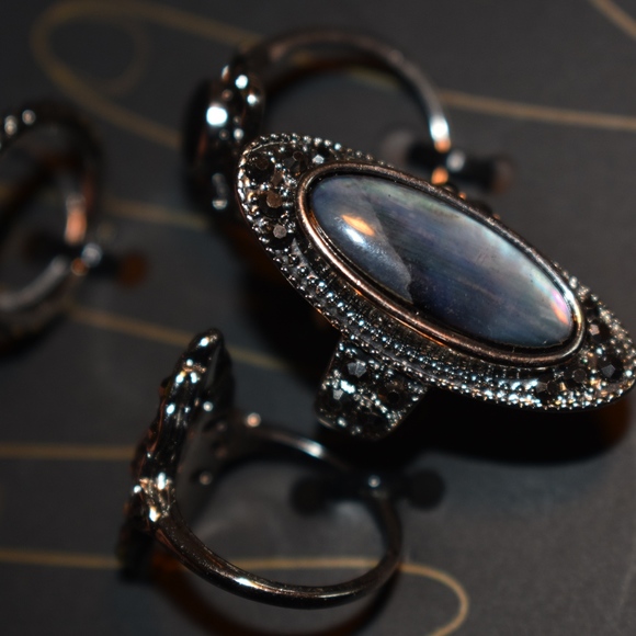 Forever 21 | Jewelry | 5 Forever 2 Silver And Black Ring Set | Poshmark